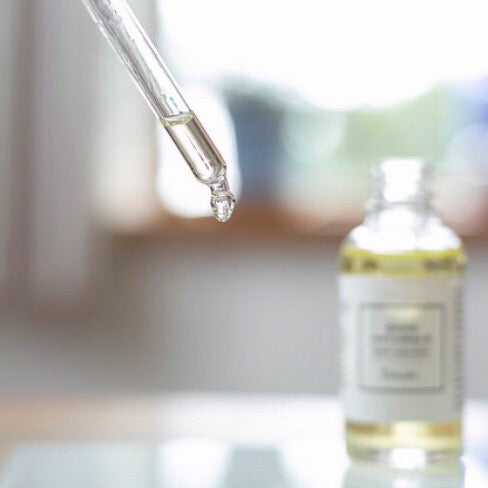 How to use face oil in your skin care routine – Sana Naturals